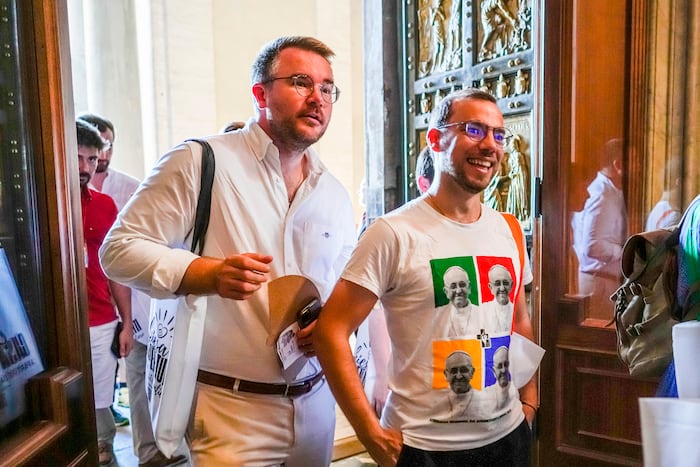 Vatican sending new signals of openness but limitations in outreach to ...