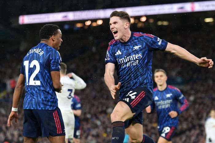 Arsenal routs Leeds 4-0 to open seven point lead in the Premier League