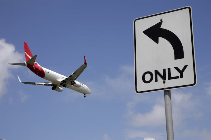 Qantas plans a 22-hour London-Sydney nonstop flight, set for October ...