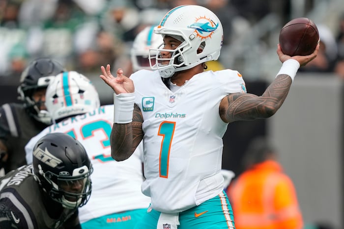 Former Dolphins on the move after busy start to free agency