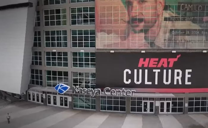 Patricia heaton nude photos she is lanky and slim, decent