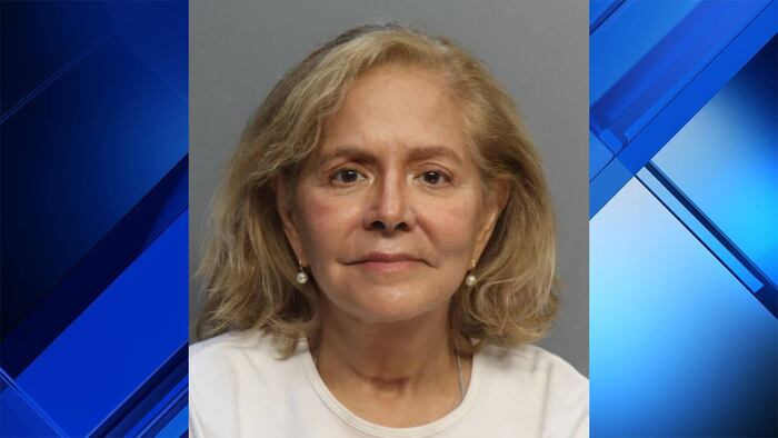 Mujer de Miami-Dade golpea a una anciana de 91 años por “llamarla por ...