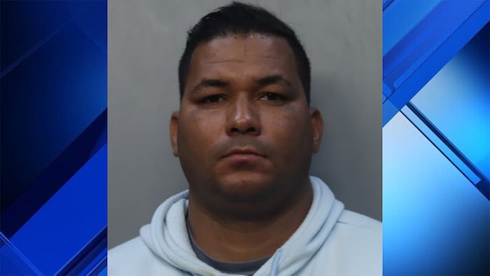 Miami-Dade man accused of ‘spoof call’ Zelle scam targeting ...