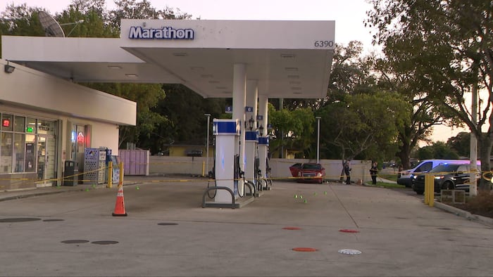 Man shot after armed robbery at Miramar gas station