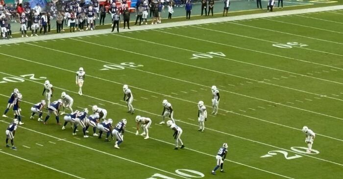 Achane scorches for 225 yards, defense stands tall as Dolphins shock ...